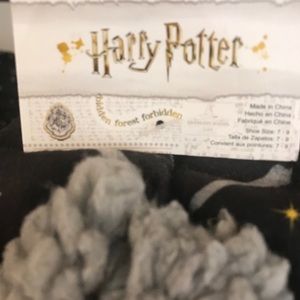 Warner Bros. | Accessories | Harry Potter Scarf Slipper Set New | Poshmark